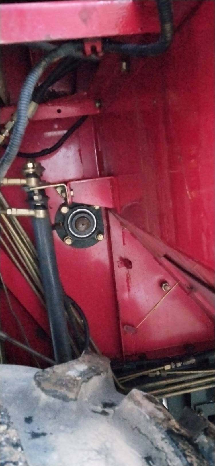 东方红4lz 8b1自走轮式谷物联合收获机 山东聊城二手农机网 农机通